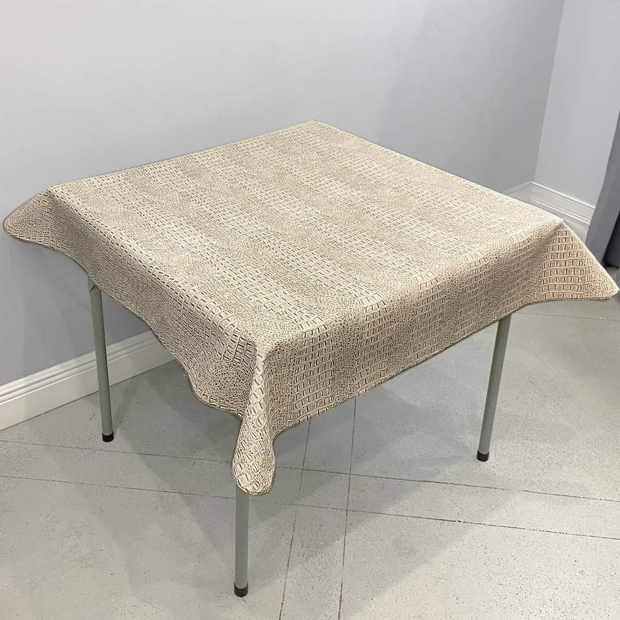 High End Vinyl - 12 Gauge - Fabric Swatches Premier Table Linens